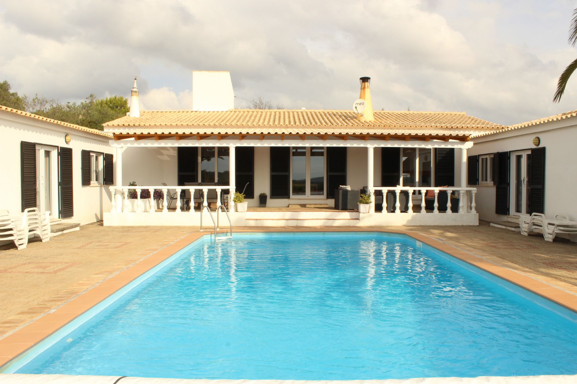 Superbe villa à acheter à Faro, Portugal | Realty Luxe