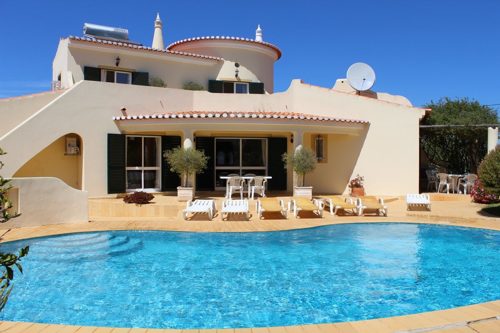 Vente d'une magnifique maison à Faro, Portugal | Realty Luxe